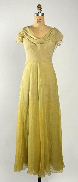 Madeleine Vionnet, master in manipulating fabric