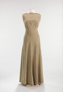 Elisabeth Hawes believed the Fashion Industry in General was a Farce